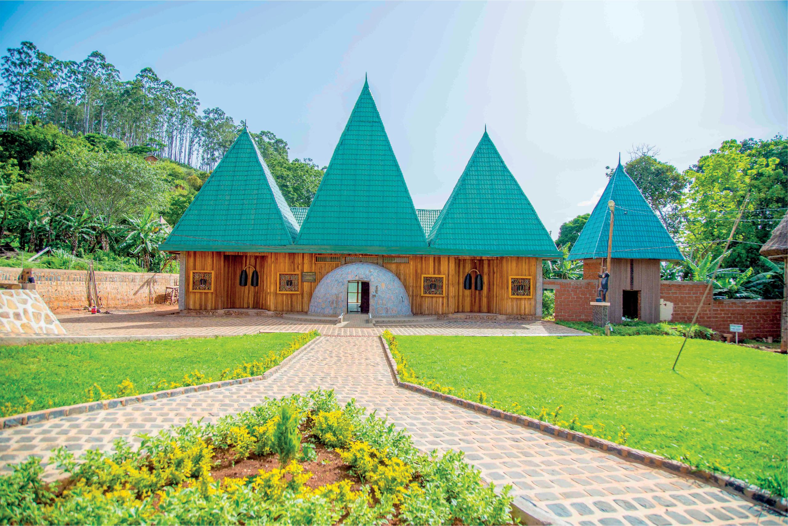 Chefferie BAPA - ORTOC | Office Regional du Tourisme de l'Ouest Cameroun